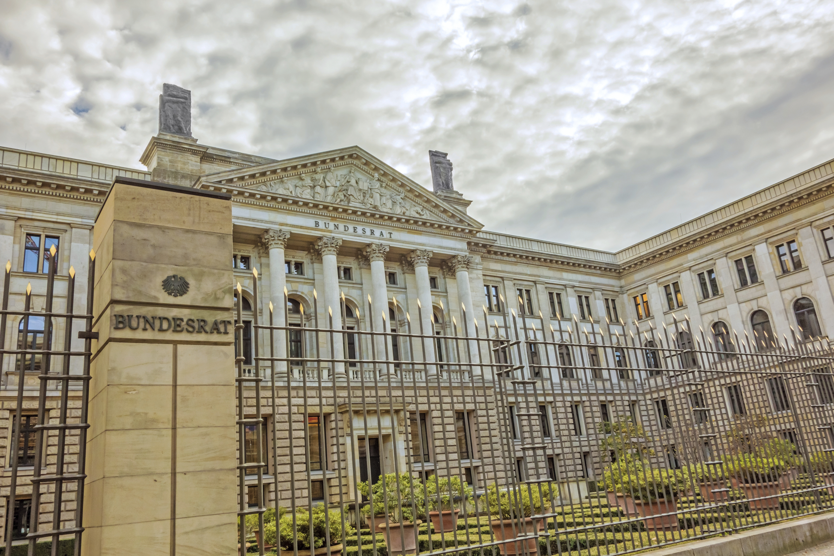 German federalism: In 16 states of mind over the Energiewende | Clean ...